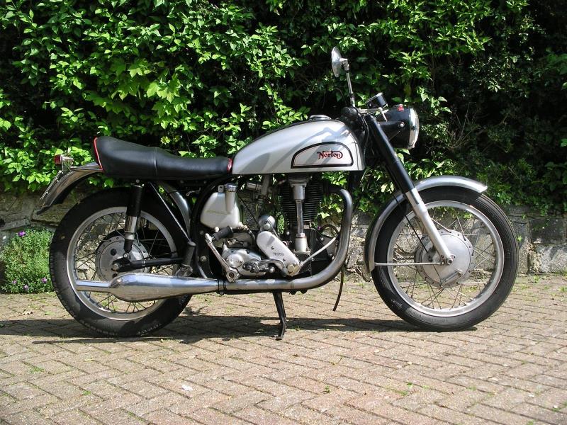 1956 Norton 490cc Model 30 International Value & Price Guide 1956 Norton 490cc Model 30 International Value & Price Guide